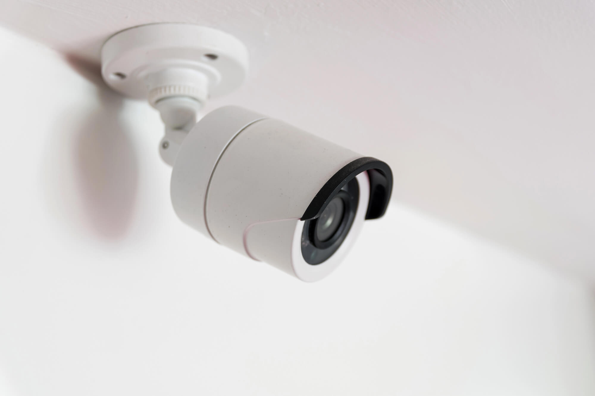 Comparison and Advanced Features of CCTV - Closed Circuit Security
